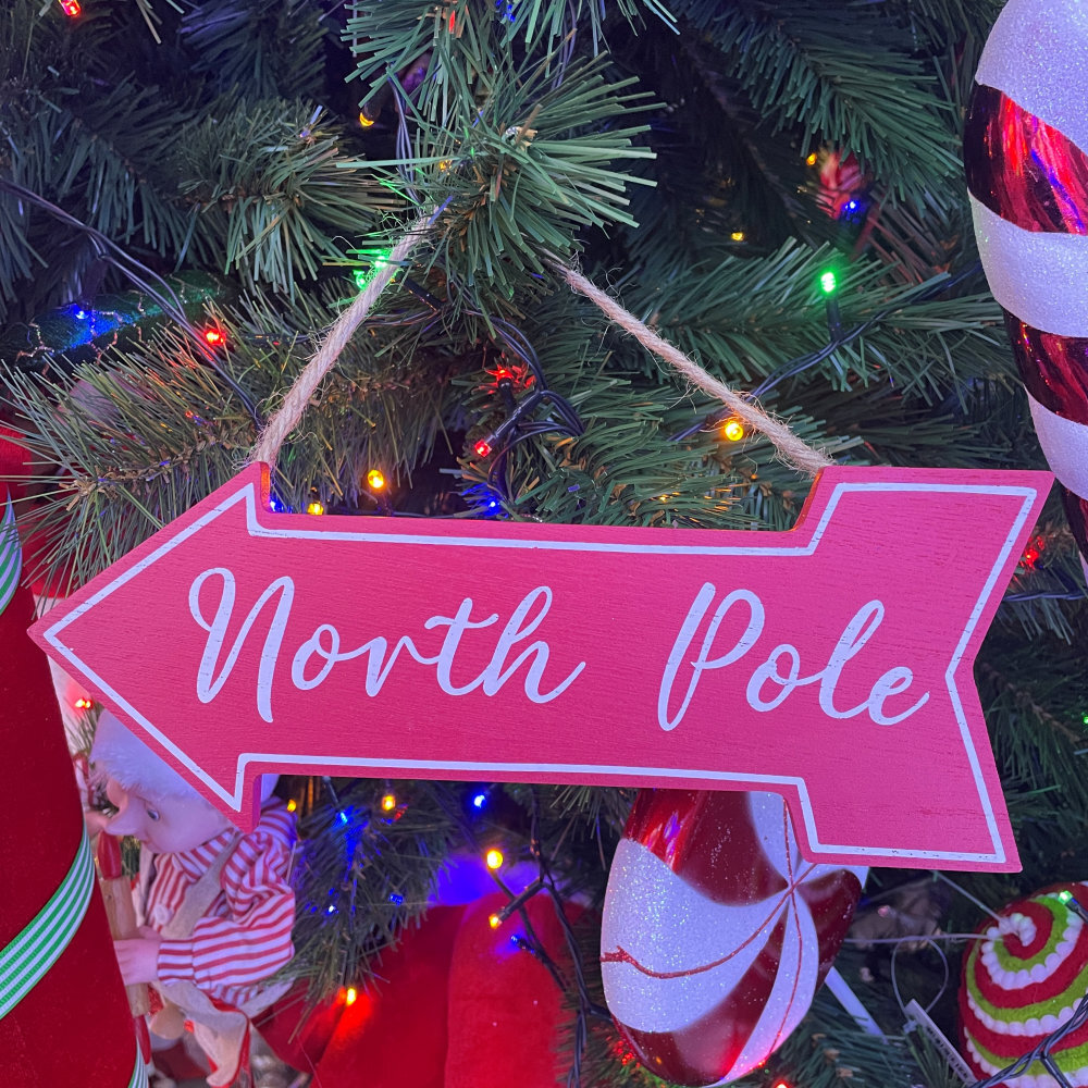 North Pole Arrow Left Sign | Christmas Complete