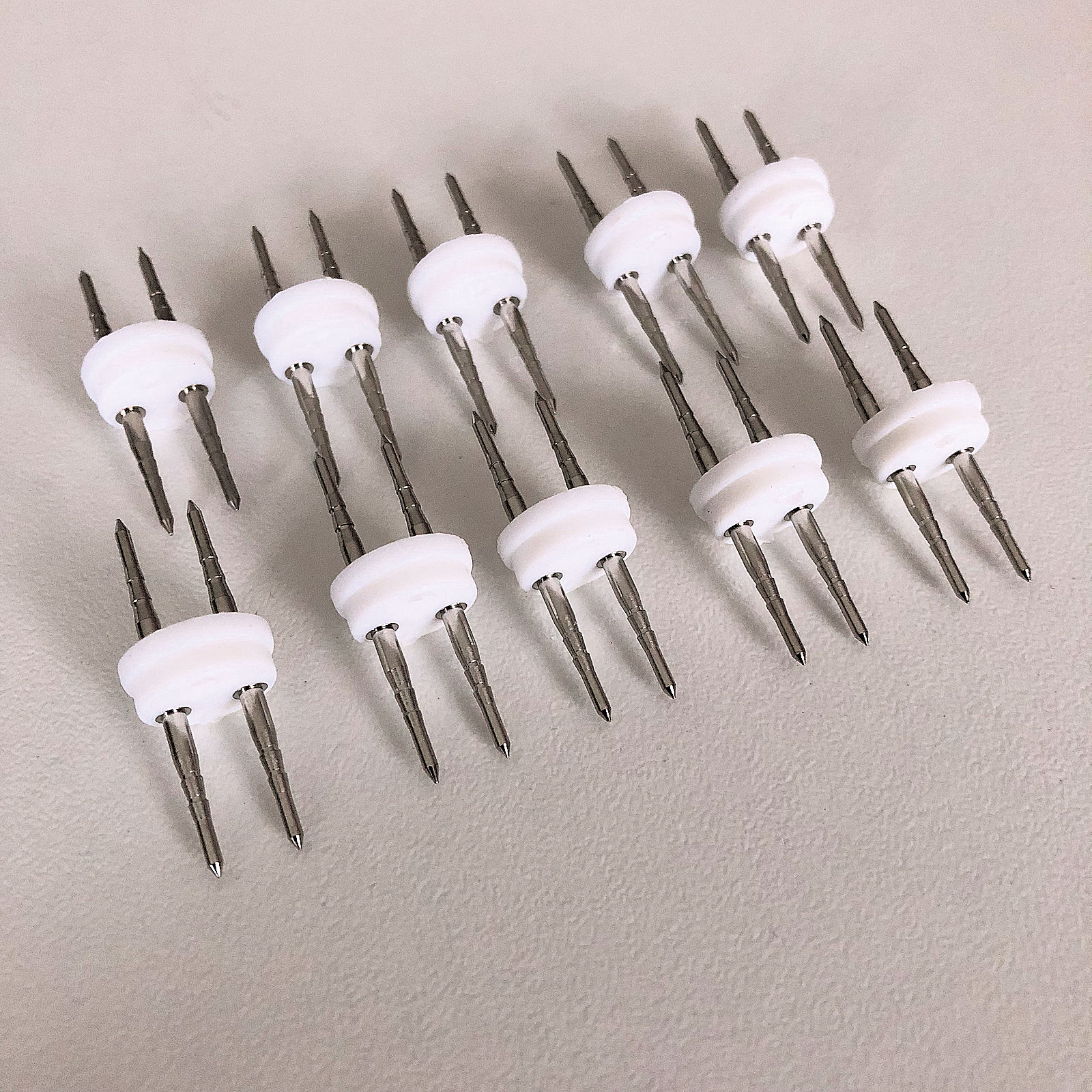 Rope Light Splice Pins (10)