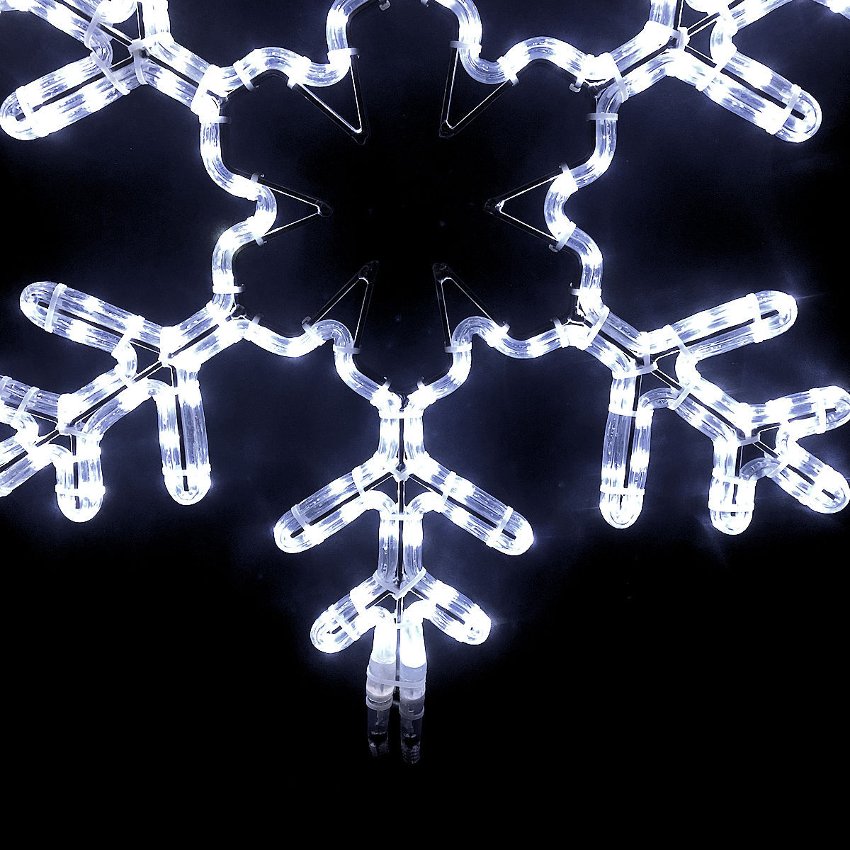 Snowflake Flashing 70cm Rope Light Motif | Christmas Complete