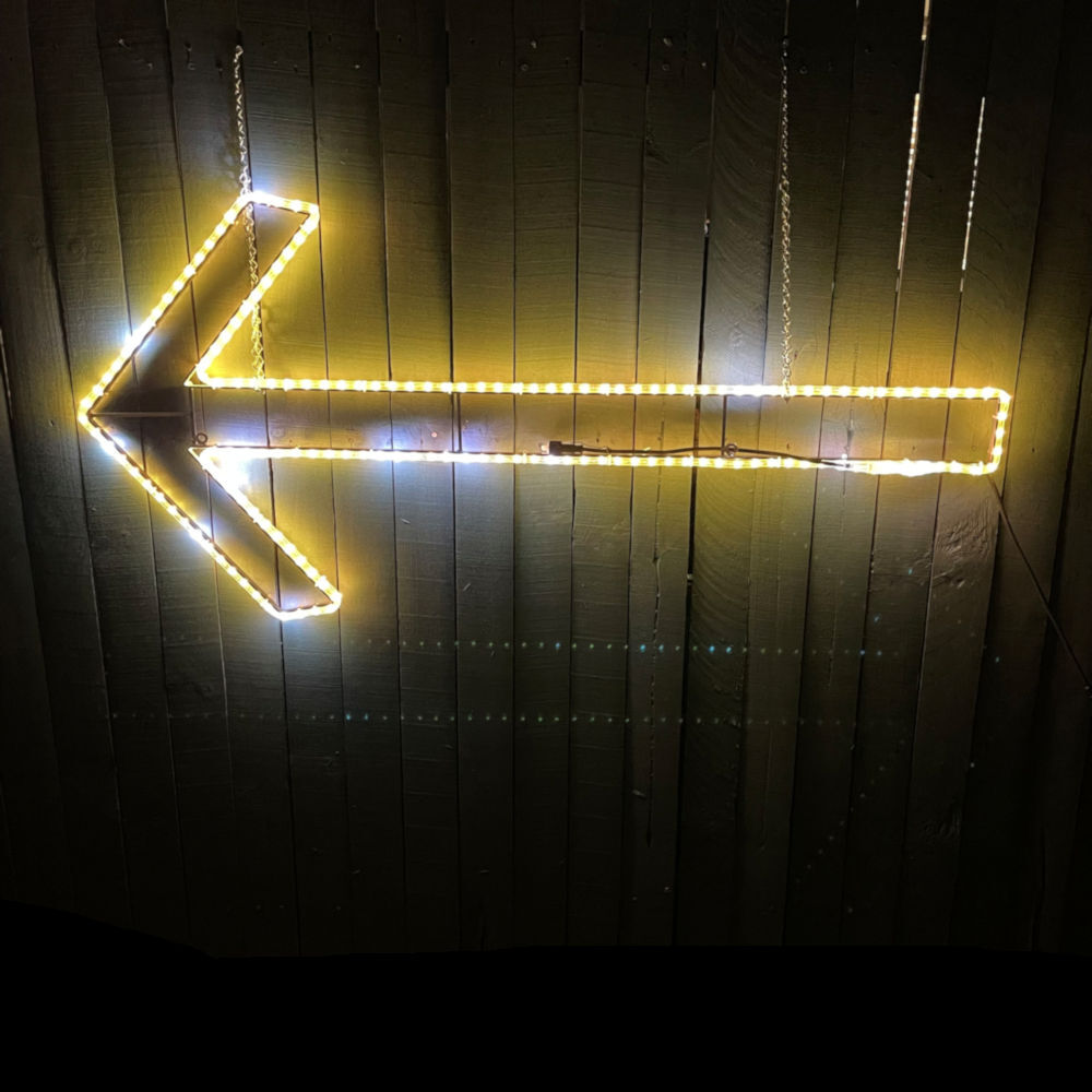 NEW RGB Arrow Motif 150cm | Christmas Complete